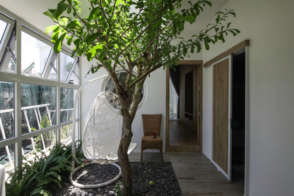 Flow House by NAW Studio is Naturally Cool with Passive Air Flow ...